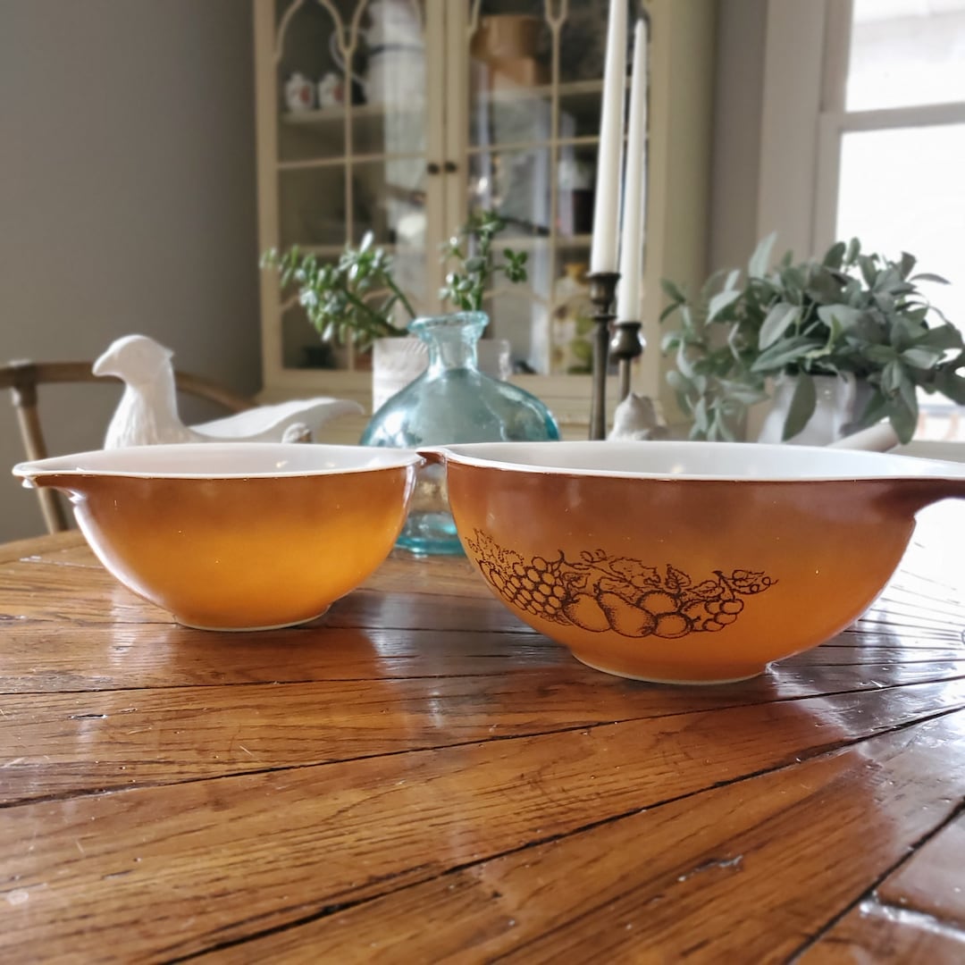 Vintage Pyrex | Old Orchard | 2 Cinderella Mixing Bowls | 1960s - Etsy