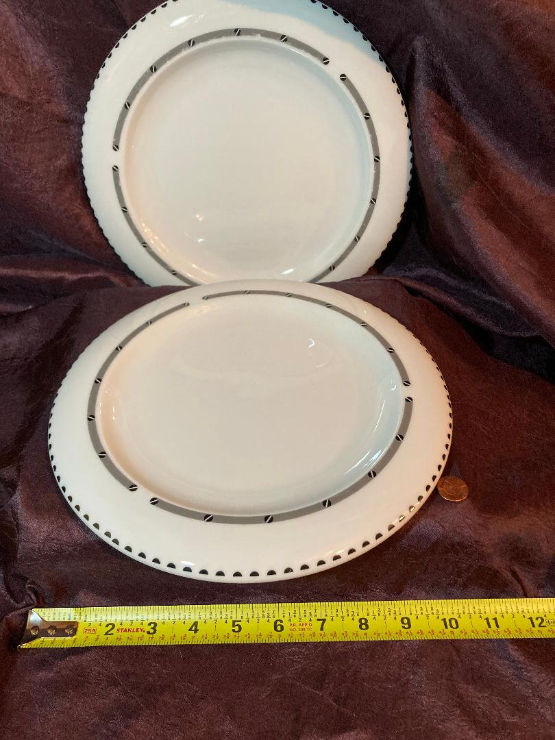 Ranmaru Tempo on the Town Plates From Japan Gallery Collection Set of ...