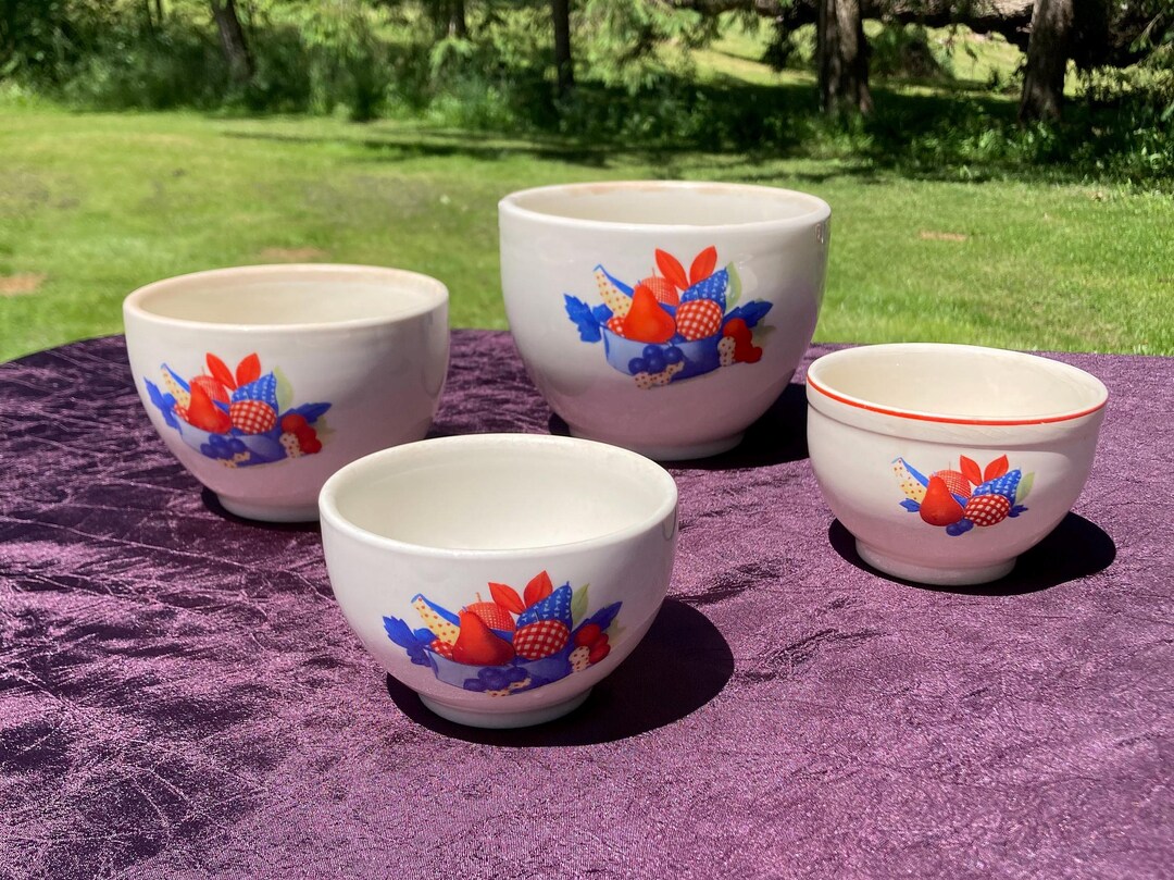 Set of Nesting Universal Cambridge Calico Fruit Bowls Plus One Extra ...