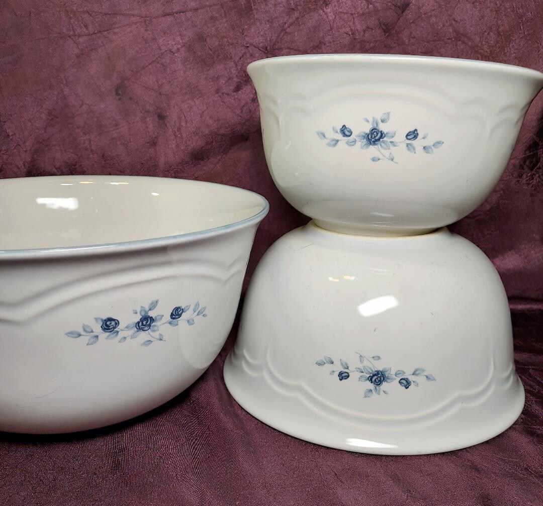 Pfaltzgraff Poetry Glossy Blue Flowers Mixing Bowl Nesting Rare Retired ...
