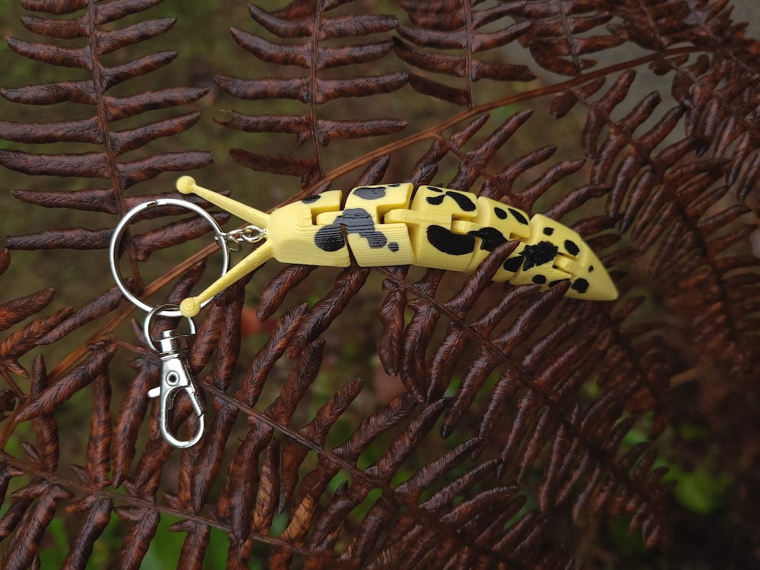 Articulated Slug Keychain | Fidget Keychain | 3D Printed Banana Slug ...