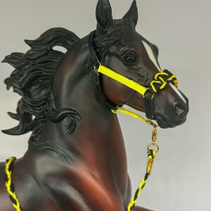 Model Horse Halter Set With Rope Noseband busy Bee Traditional 1:9 ...