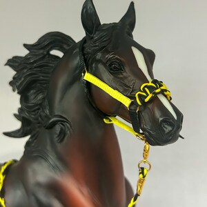 Model Horse Halter Set With Rope Noseband busy Bee Traditional 1:9 ...