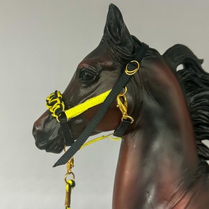 Model Horse Halter Set With Rope Noseband busy Bee Traditional 1:9 ...