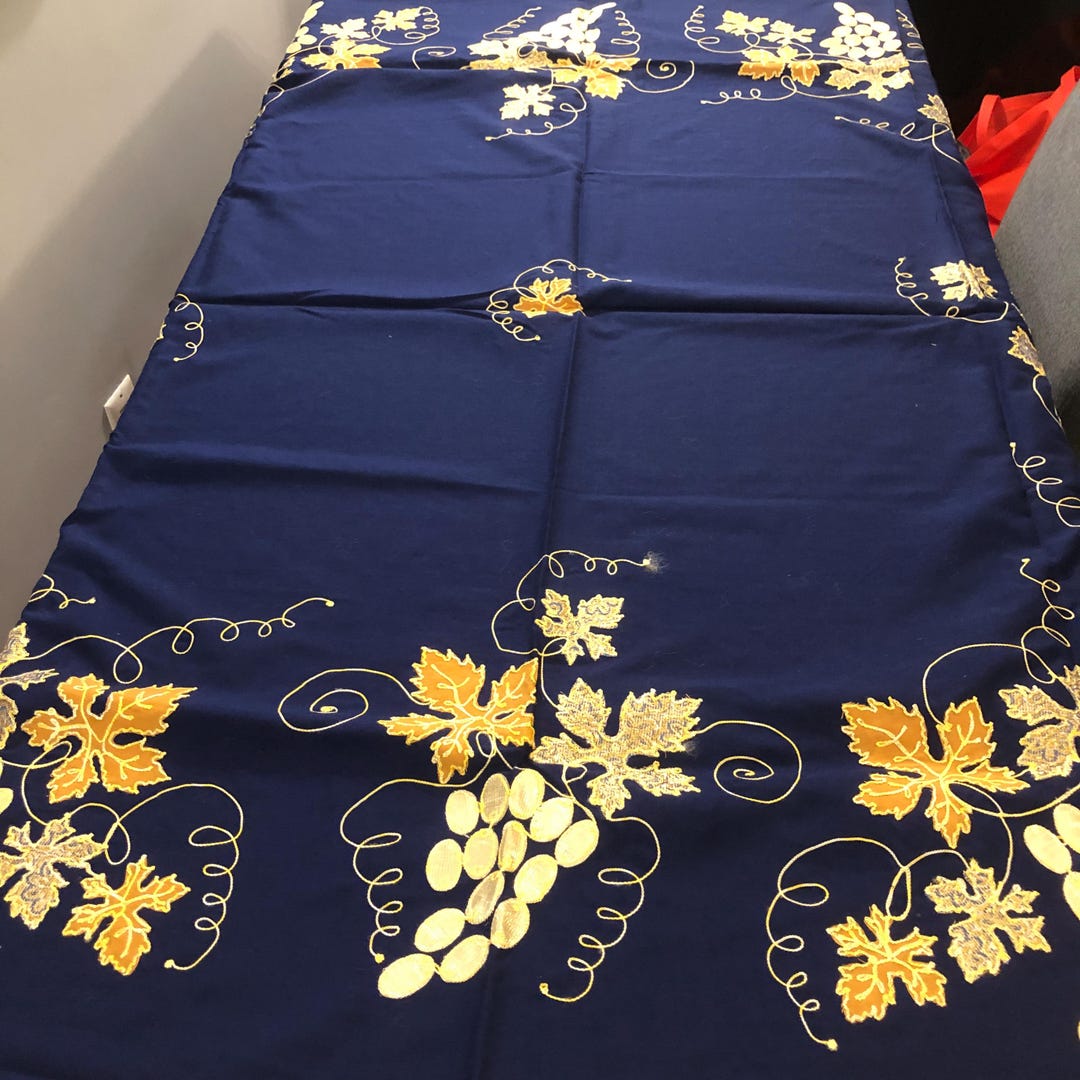 Hand-made Beautiful Unique Tablecloth for Four Embroidery Stitch Mixed ...