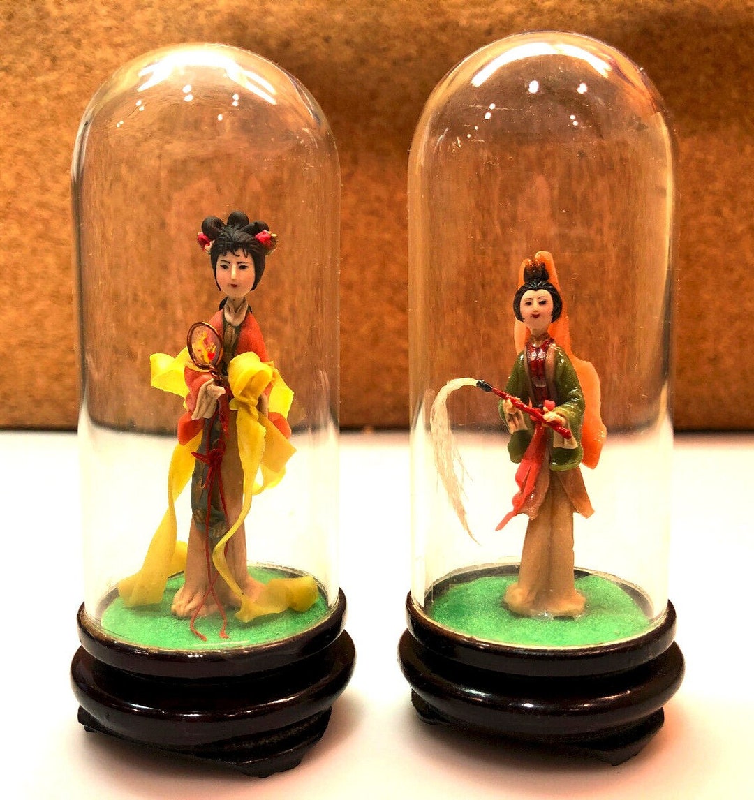 Vintage Oriental Miniature Geisha Girl Figurine Under Glass Dome and ...