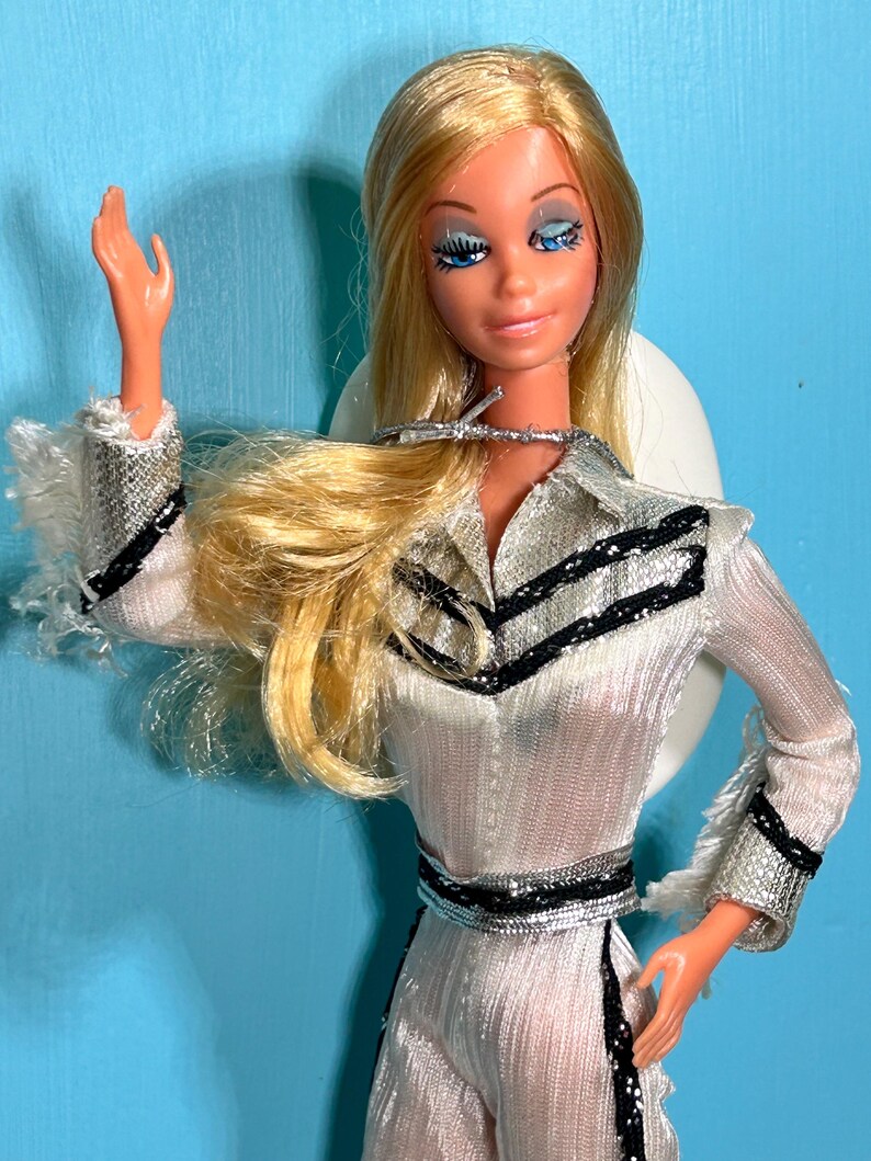 Vintage Winking Barbie wink Works - Etsy