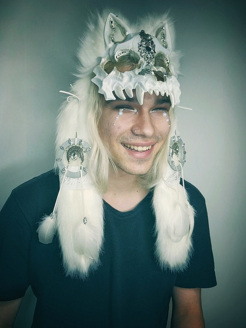 Unisex White Polar Wolf Skull Mask Faux Fur Headdress With Feathers and ...