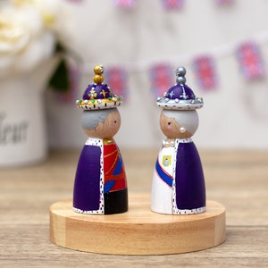 King Charles III Coronation Peg Doll, Coronation Peg Dolls, King and Queen of England Peg People ...