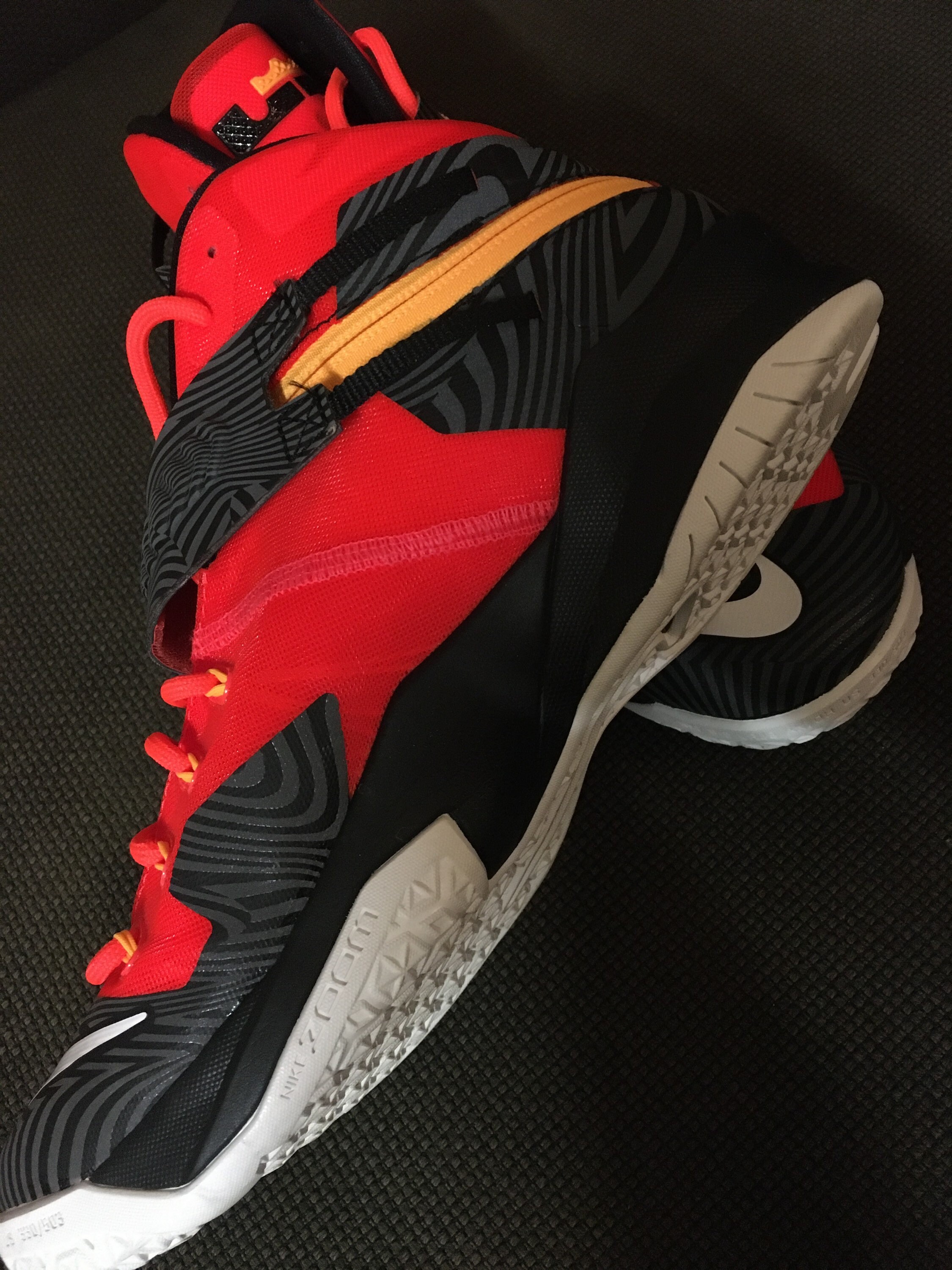 Lebron Soldier 8 Black And Red