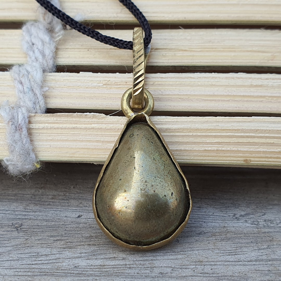 Udhuravmukhi Siddha Parad Gutika, Siddha Parad Pendant, Rasmani Pendant ...