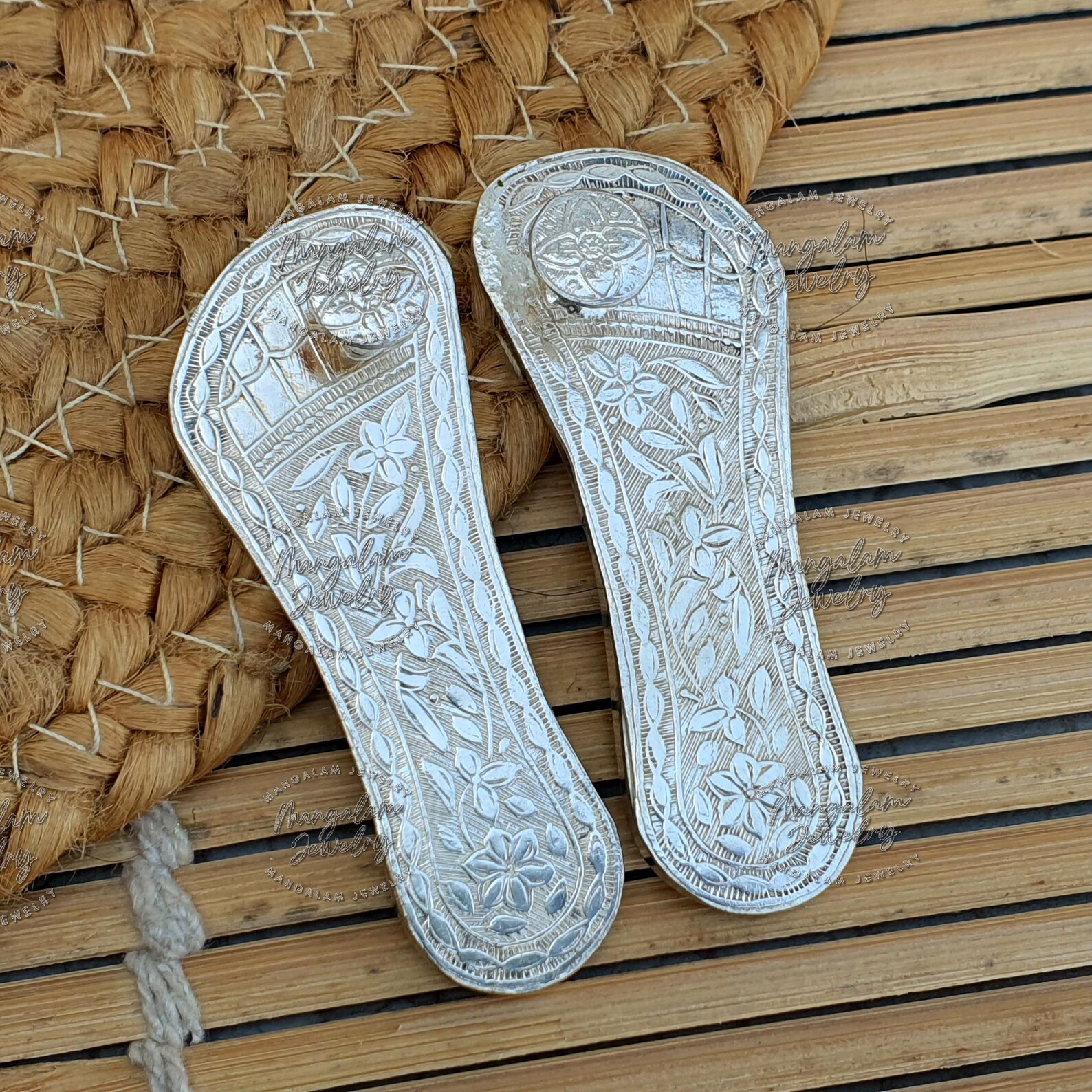Laxmi Charan Paduka in Silver 60 %I Sacred Lakshmi Feet Idol for Wealth ...