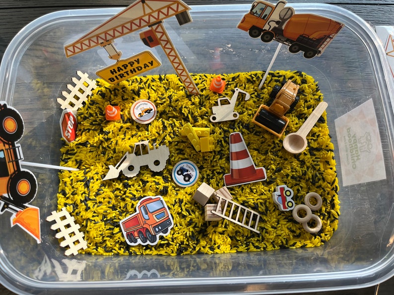 Construction Sensory Bin/montessor/building Sensory Bin/birthday ...