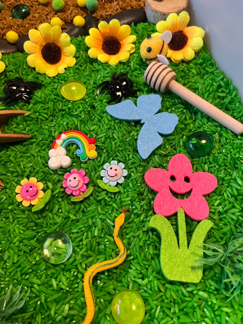 Spring Bug Sensory Bin: Rice, Flowers, Bees, Toddler Pretend Play - Etsy