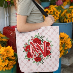 Feminine Auspice Maria Red Roses, Floral Auspice Maria, Virgin Mary ...