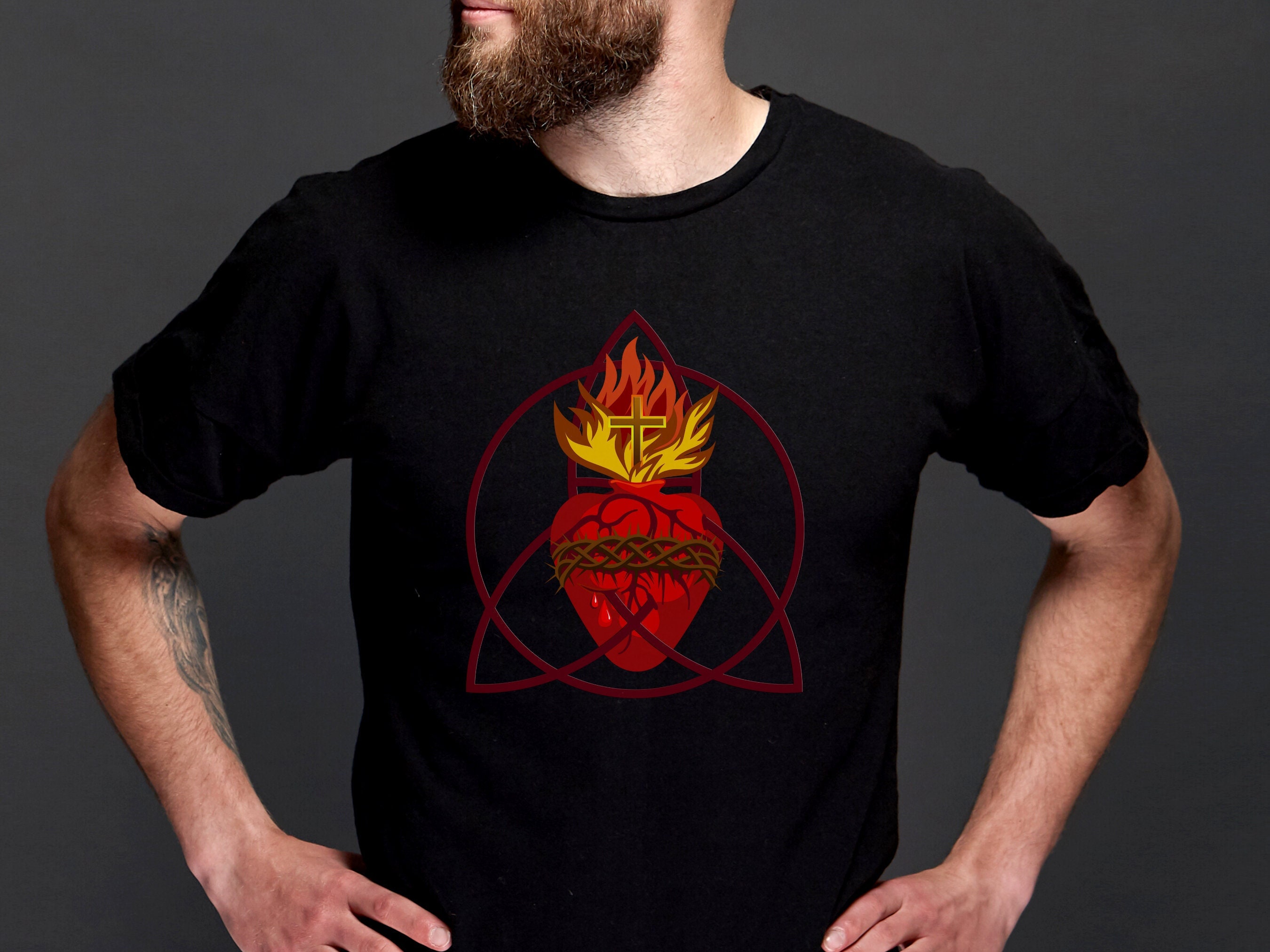 Sacred Heart of Jesus & Trinity Knot T-shirt for Men, Traditional ...
