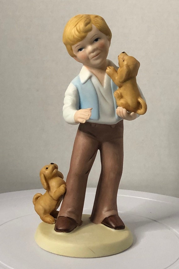 Avon Best Friends Figurine 1981 - Etsy