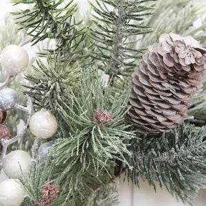 Sparkly Evergreen Winter Wreath With White and Silver/gray Berries and ...
