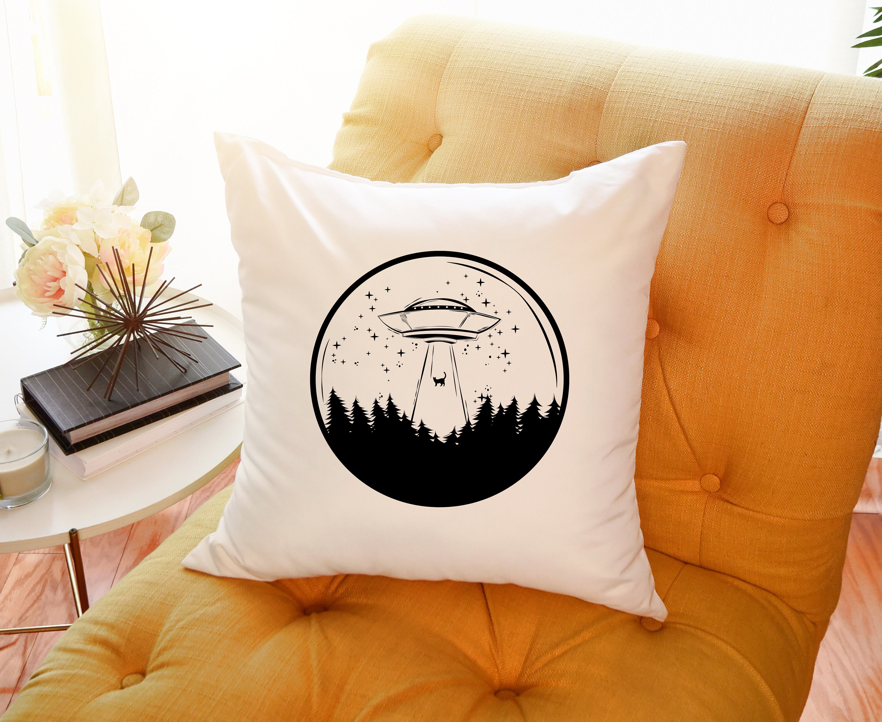 Ufo Cat Abducting PNG, Alien Abduction SVG, Alien Abduction Clip Art ...