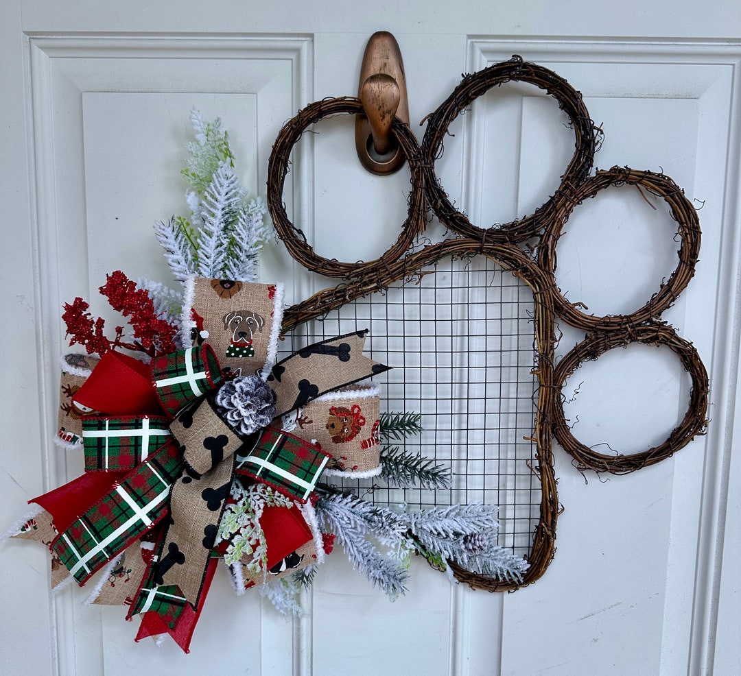 Paw Print Door Hanger Dog Paw Wreath Christmas Door Hanger - Etsy