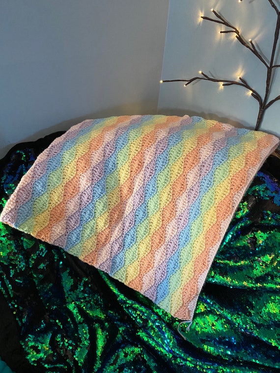 Rolling Waves Crochet Blanket | Etsy