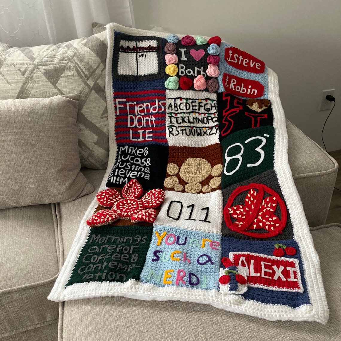 Crochet STRANGER THINGS Quilt PDF Pattern - Etsy Canada