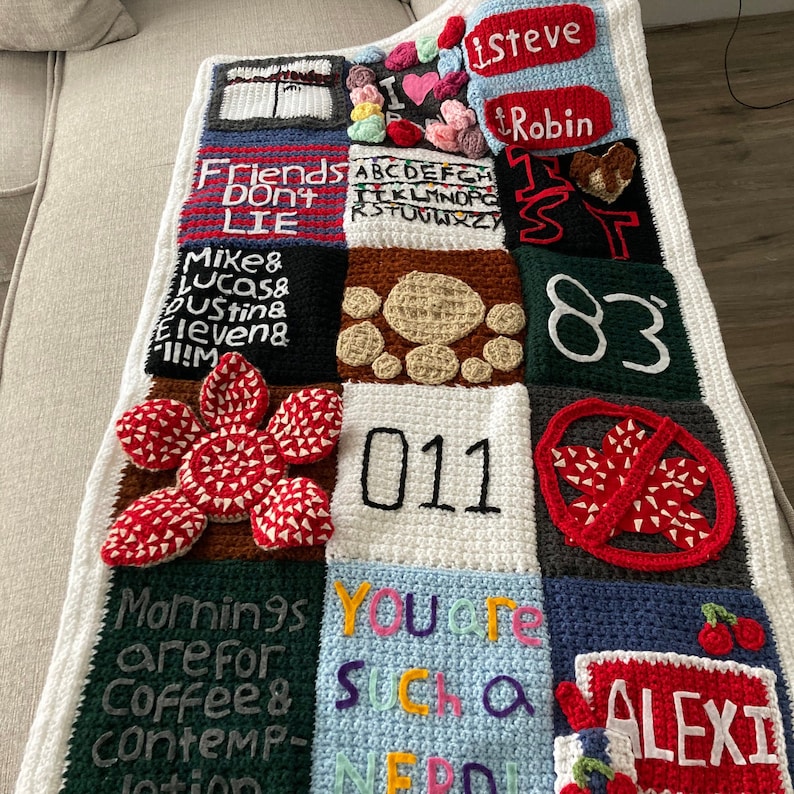 Crochet STRANGER THINGS Quilt PDF Pattern - Etsy Canada