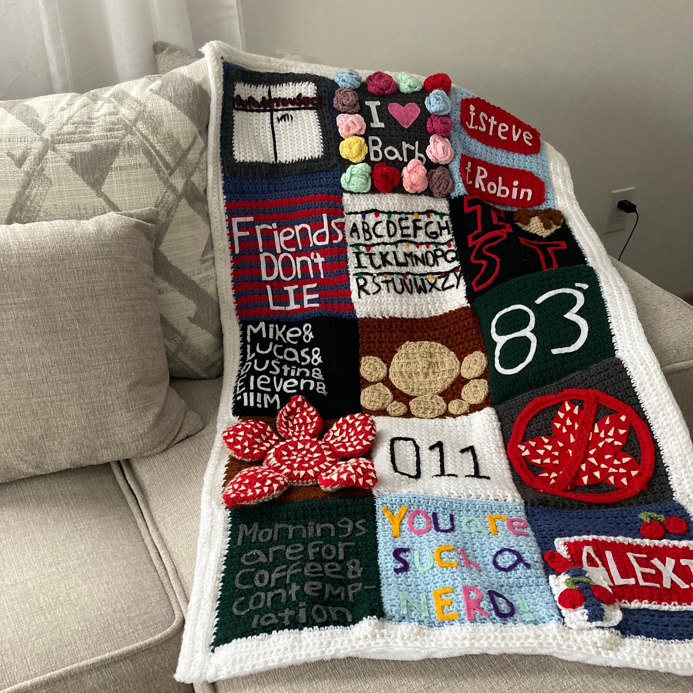 Crochet STRANGER THINGS Quilt PDF Pattern - Etsy Canada