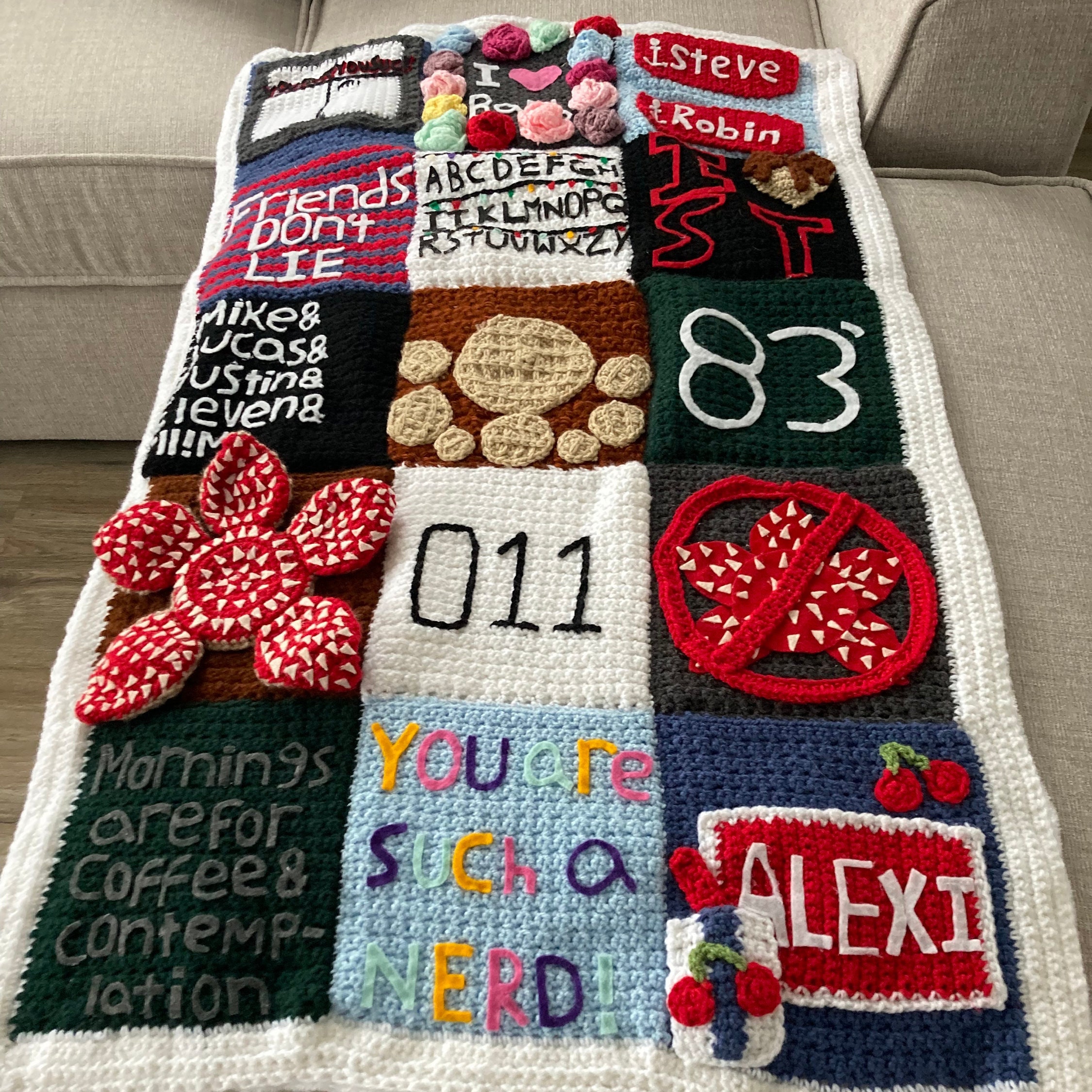 Crochet STRANGER THINGS Quilt PDF Pattern - Etsy Canada