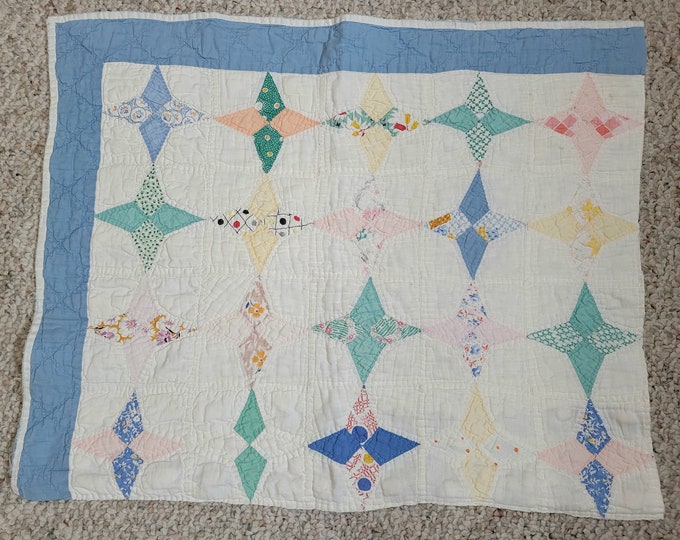 Cute Vintage Cutter Quilt Piece, Hand Stitched, Tattered Quilt Piece - Etsy