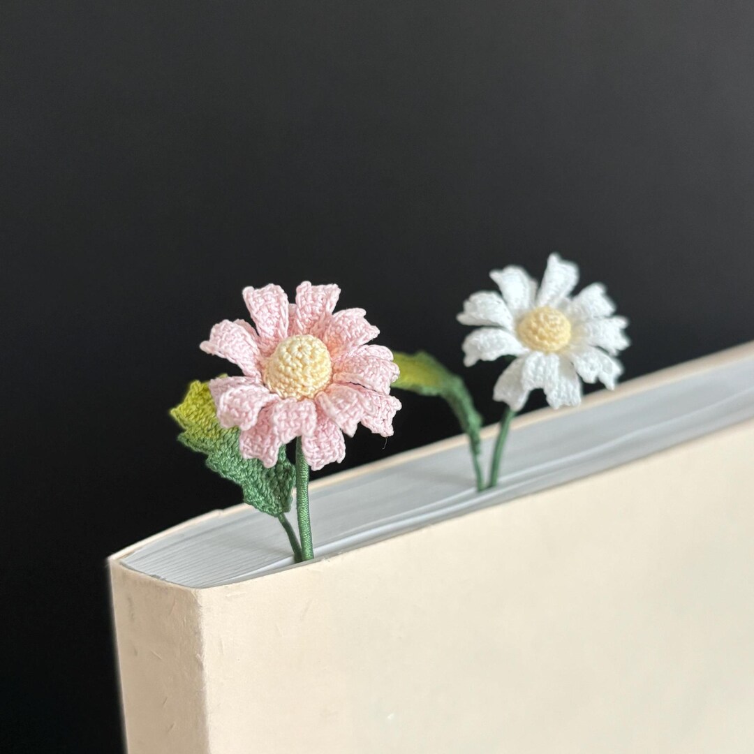 Handmade Crochet Sweet Pea Flower Bookmark: Bookworm Gift - Etsy