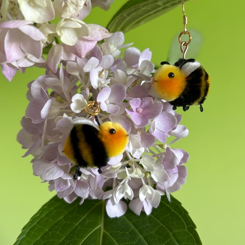 Fluffy Bumblebee Earrings Cute Silk Art Bee Dangle Yellow Kawaii Insect ...