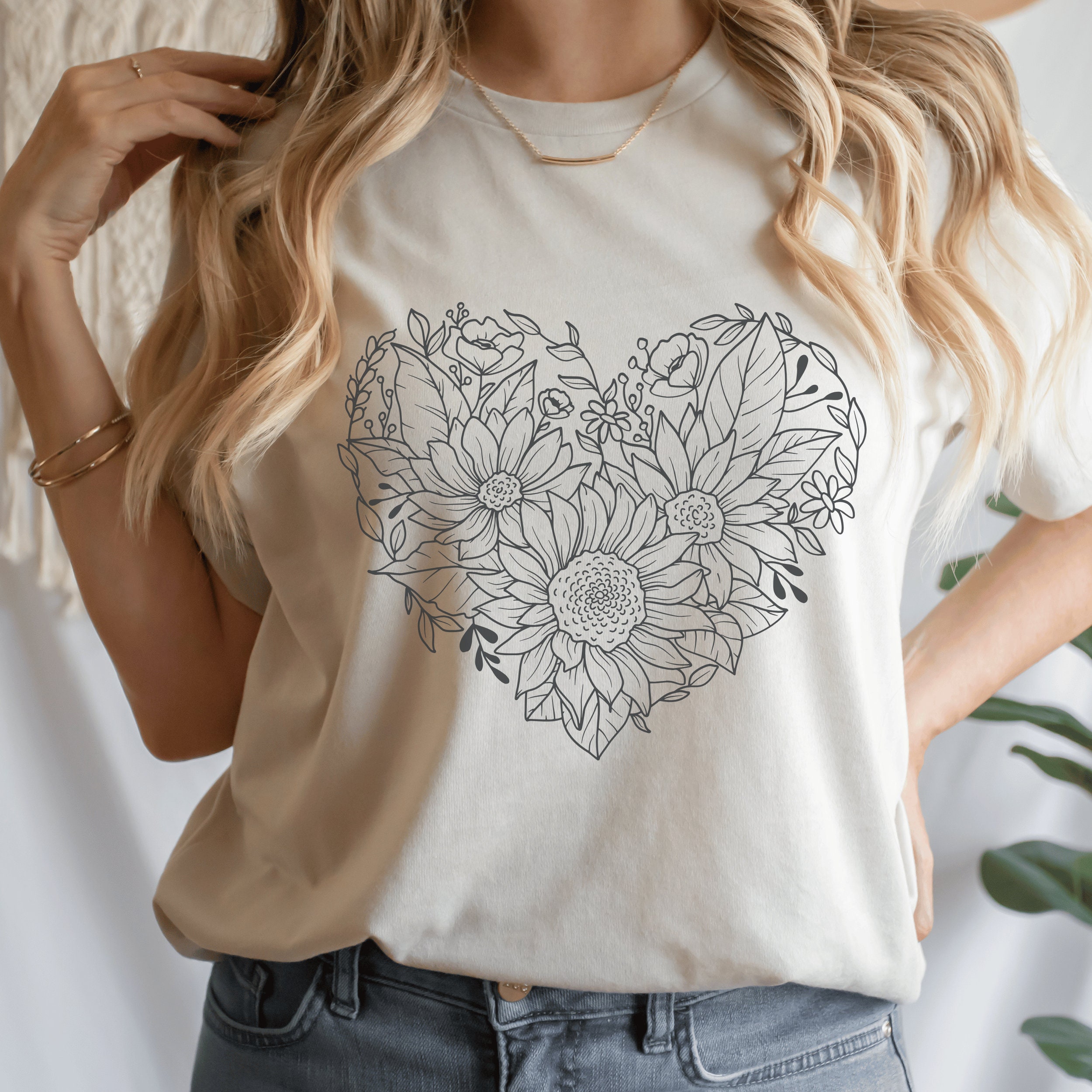 Sunflower Heart SVG PNG Sun Svg Sunflower Svg Wildflower - Etsy