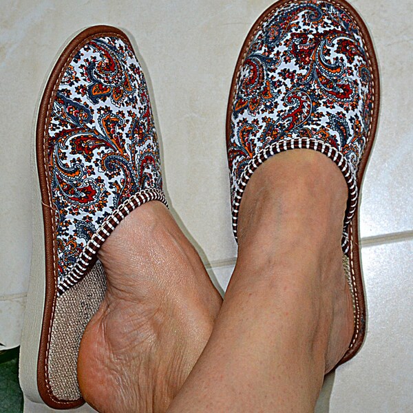 Summer Slippers - Etsy