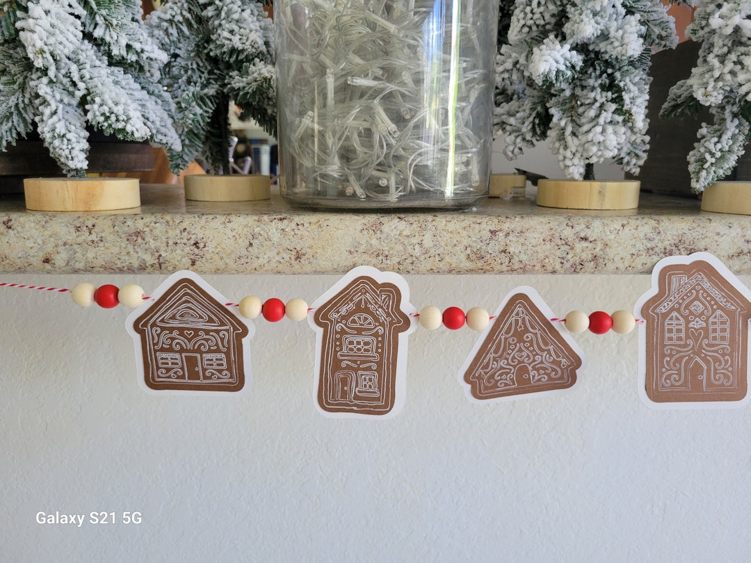 Gingerbread House Garland, Christmas Garland, Gingerbread Houses ...