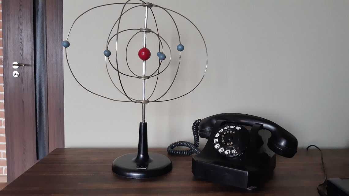 Vintage Atom 60' Model, Vintage,desk Decoration, Fluorum, Old Classroom ...