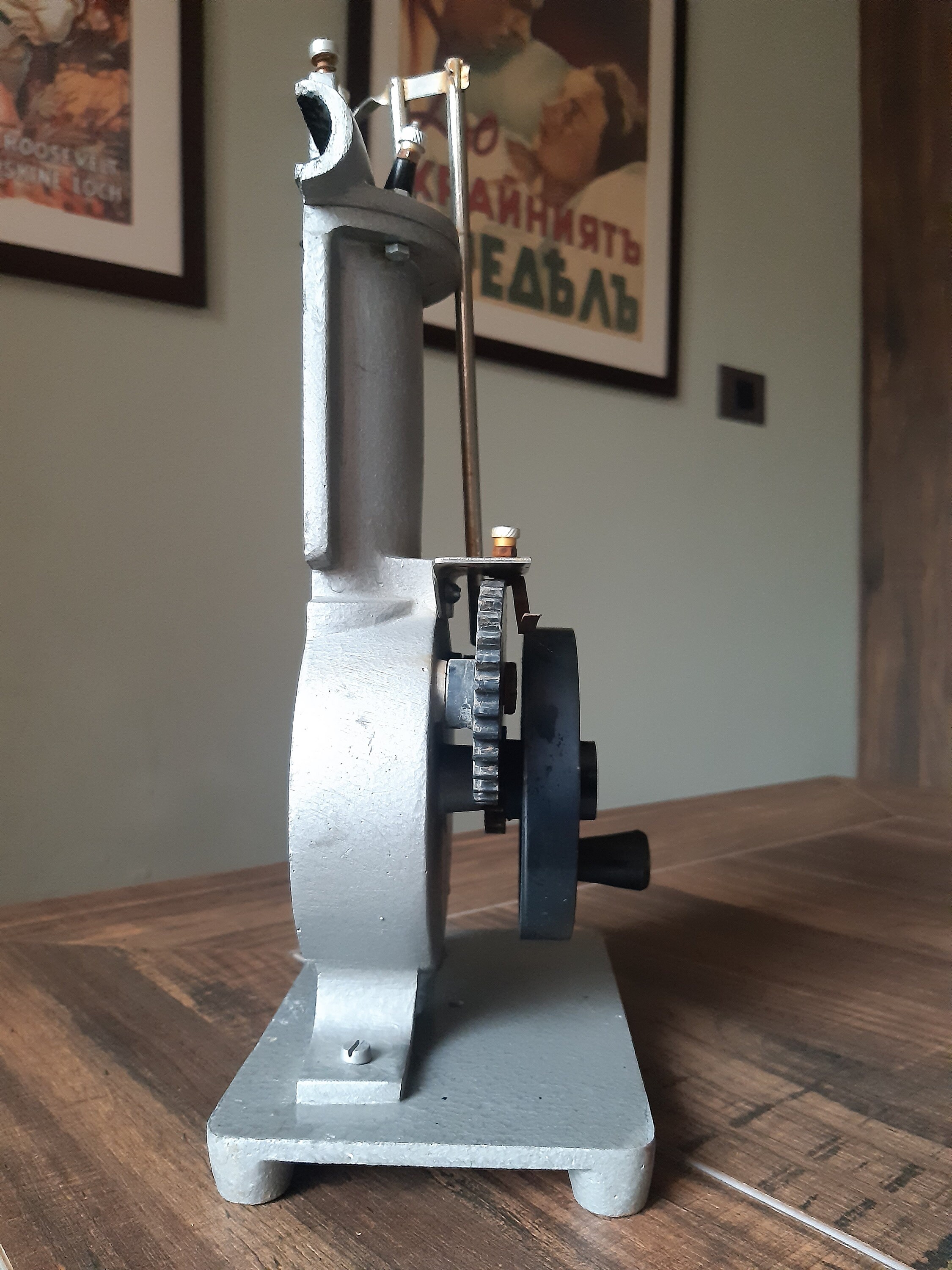 Vintage 60' Engine Model, Educational Model, Old School Model, Vintage ...