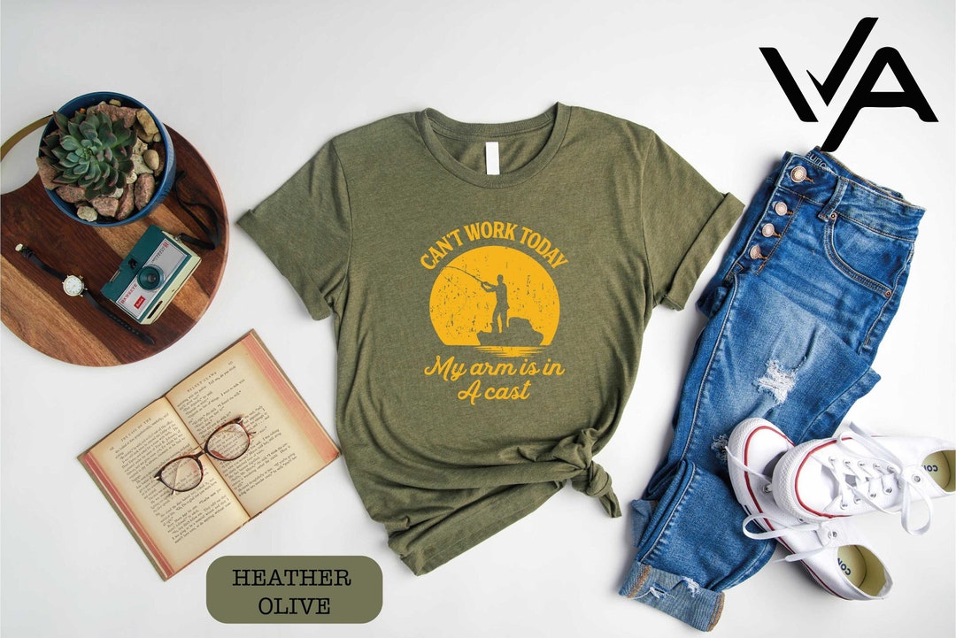 I Cant Work My Arm is in a Cast Shirt, Mens Fishing Shirt, Fishing ...