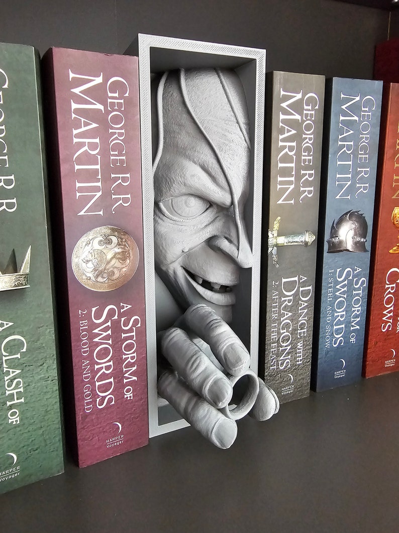 Gollum Book Nook - Lord of the Rings. Dungeons and Dragons Dnd D&D ...