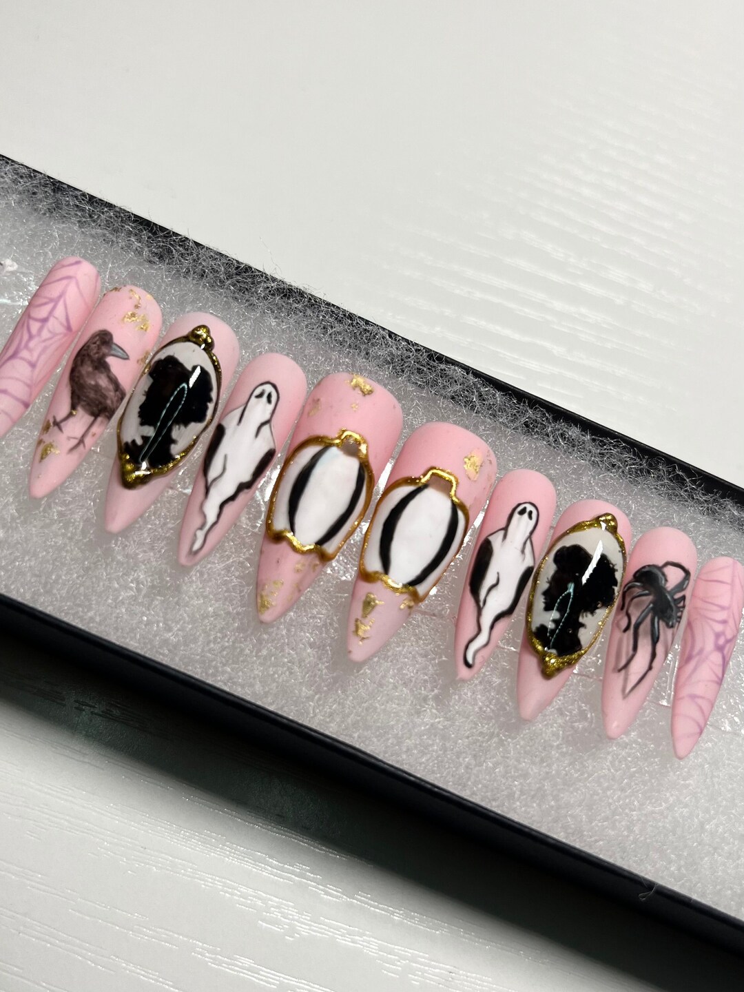 Victorian Ghost Press on Nails - Etsy