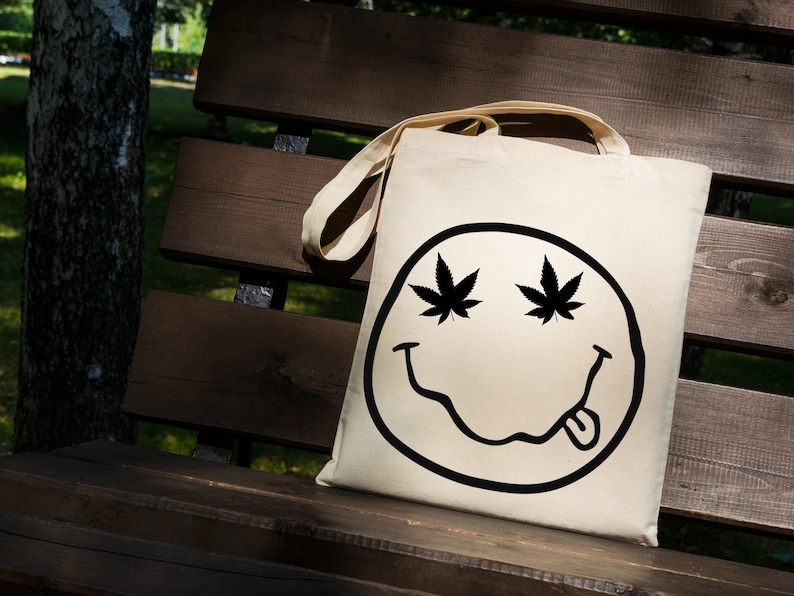 Smiley Face Svg | Marijuana Mama | SVG File | 420 Svg | Weed Leaf SVG ...