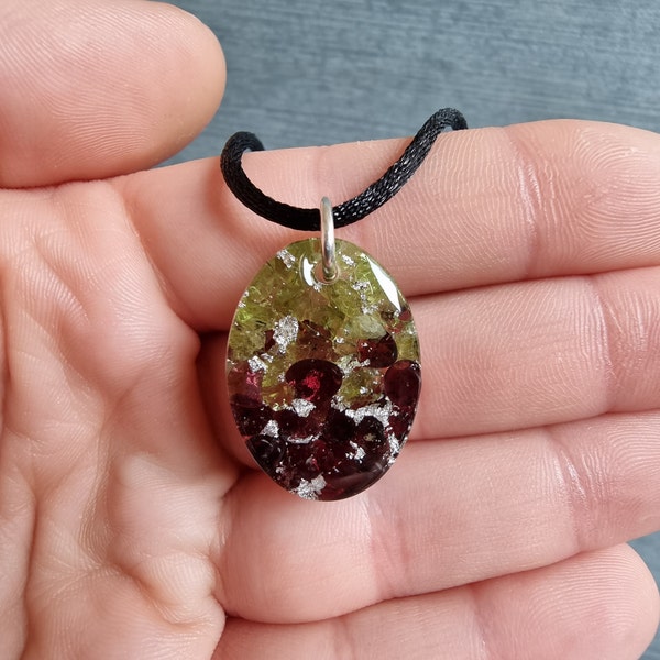 Garnet and Peridot Necklace - Etsy