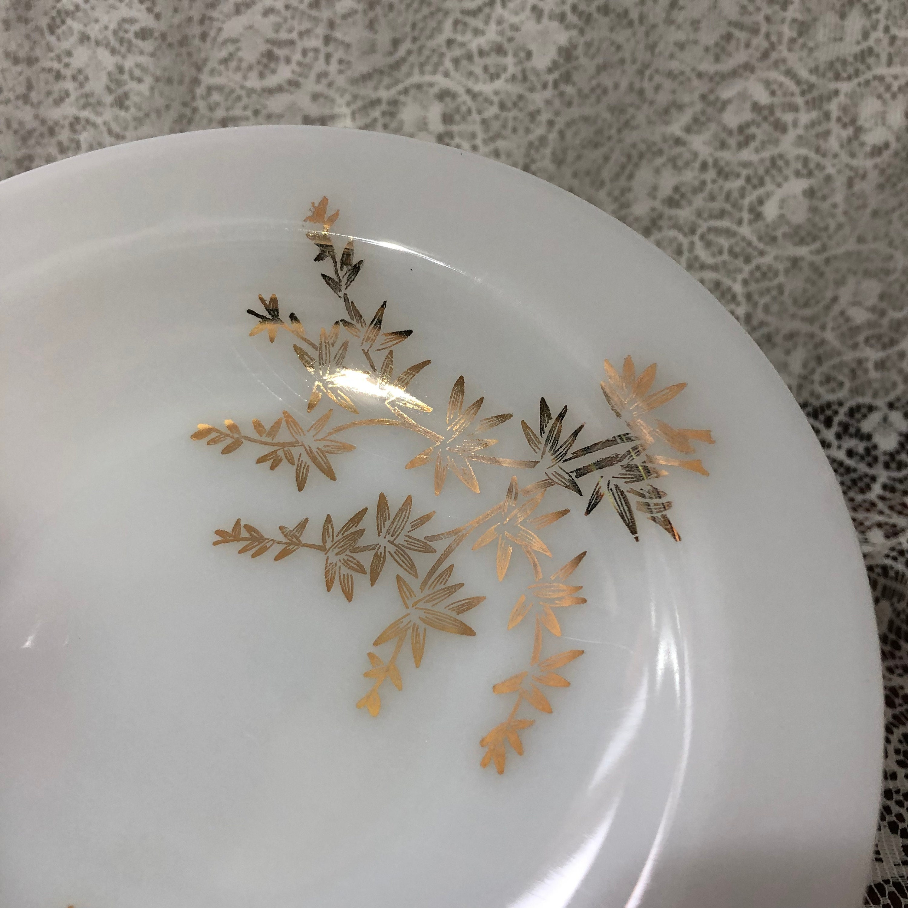 Federal Glass Milk Glass Bowls. Set of 4. Golden Glory Pattern. Vintage ...