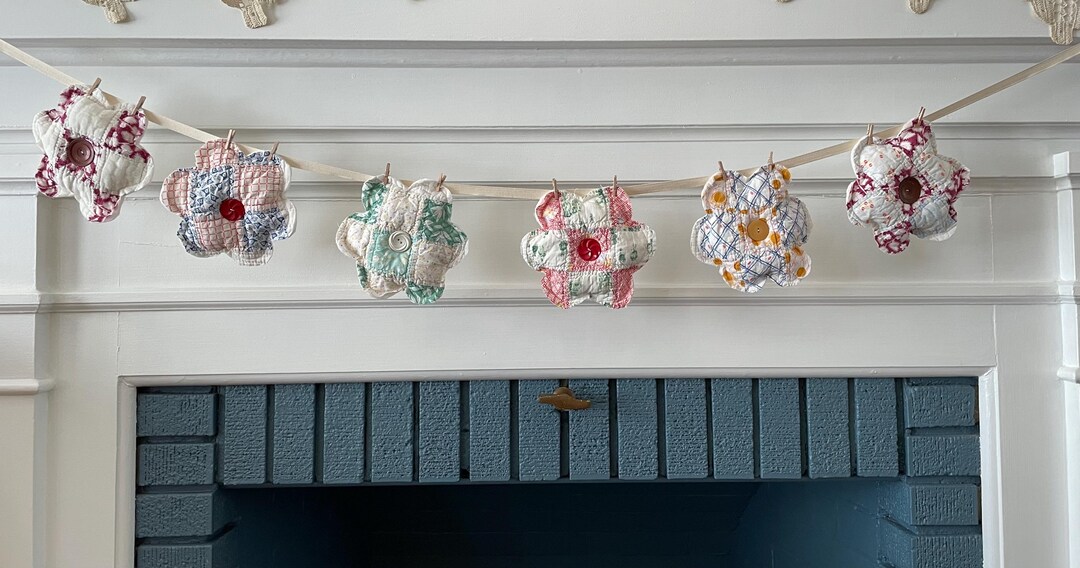 Vintage Quilt Patchwork Flowers Pennant Banner - Etsy