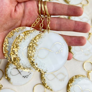 Personalized Resin Keychain, Housewarming Gift, Gift for Her, Handmade ...