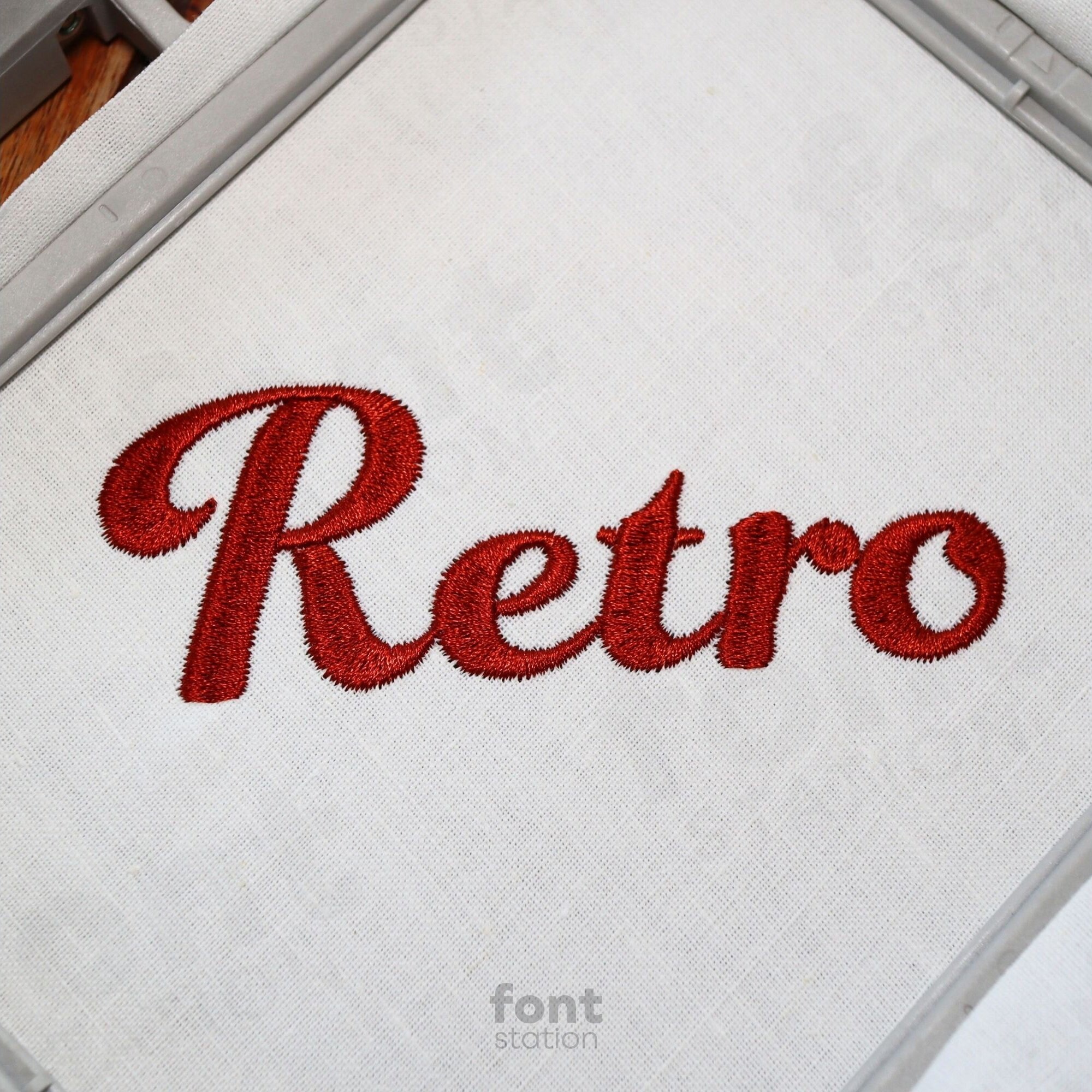 Retro Embroidery Font - 4 Sizes - BX, PES + 9 Formats - 70s, 80s, Beach ...