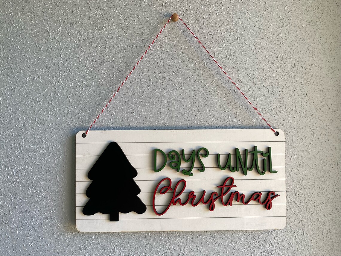 Christmas Countdown Sign, Countdown to Christmas Calendar With Wreath ...