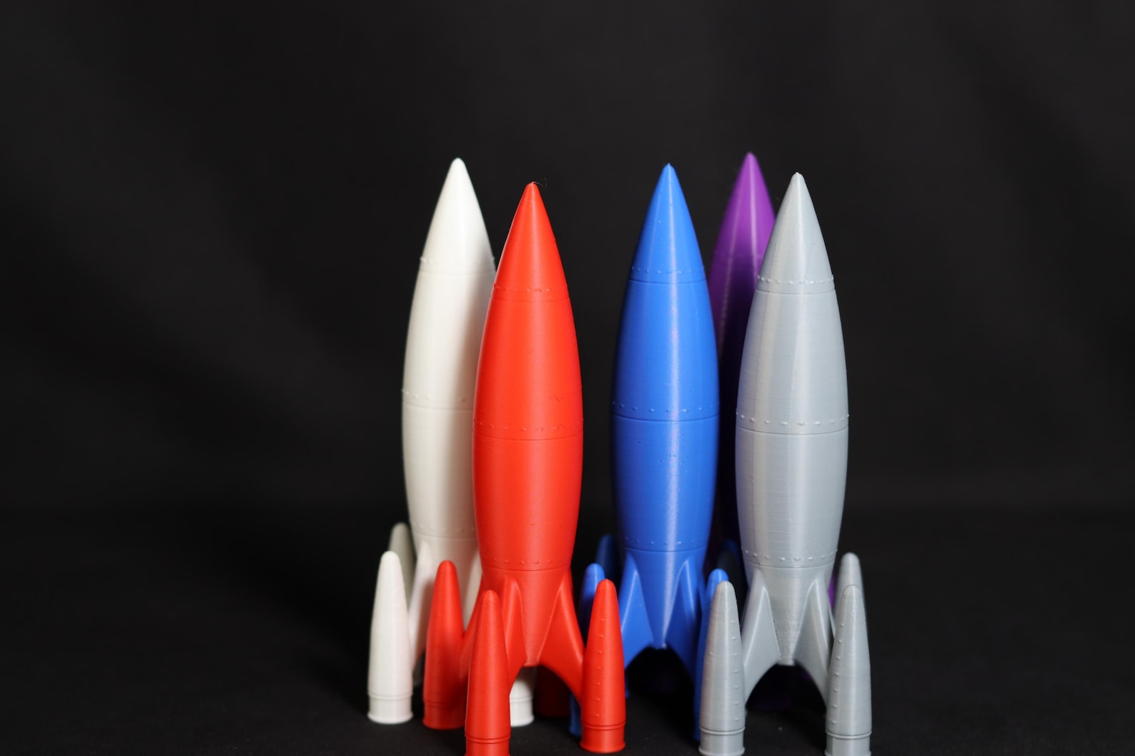 Red Rocket Fallout Spaceship Model Sci-fi Decor Retro Starship Replica ...