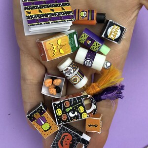 DIY Miniature Halloween Set for Miniature Dollhouse 1:6 Scale Miniature ...