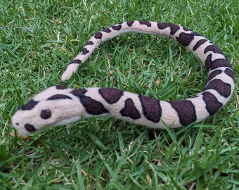Needle Felted Green Snake,magnet,necklace,infinity. - Etsy